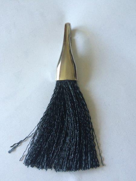 Tutorial: How to make a Sleek Drop Tassel with Seat Belt Webbing - cozy ...