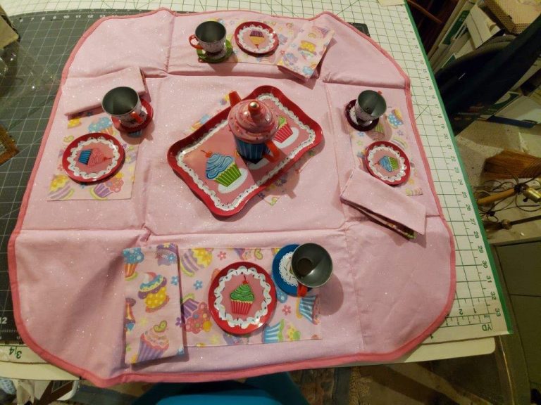 "Play, then Store Away" Convertible Playmat & Storage Tote Pattern ...